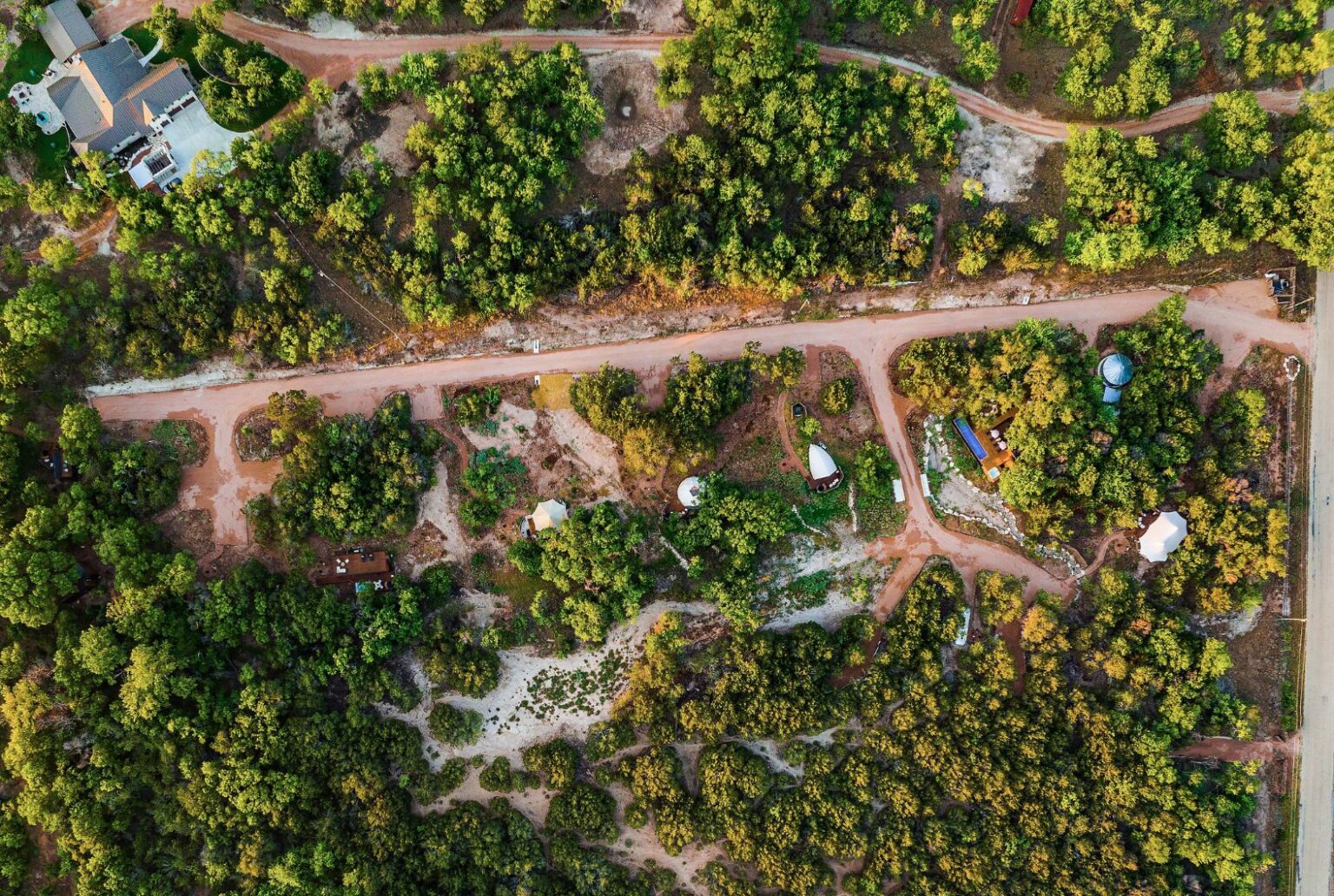 Book Stay Onera | Tree House Resort in Texas Hill Country